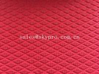 China Customized Embossing Natural Rubber Sheet , Neoprene Rubber Rolls 0.3Mpa Tensile Strength for sale