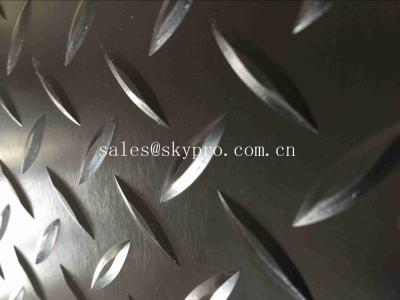 China Heavy Weight Diamond Thread Rubber Mats Solid Safety Embossed Top IR Butyl Neoprene Fabric for sale