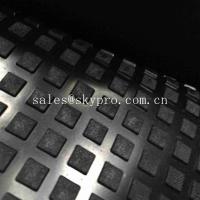 China Anti - Slip Solid Square Heavy Duty Rubber Mats With 3mpa Tensile Strength for sale