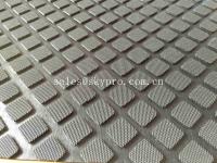 China 1.5m Width Professional Rhombus Rubber Mat Stable Cow Horse Stall Matting for sale