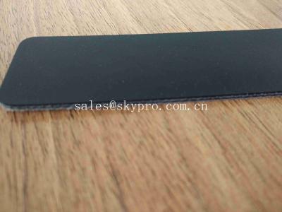 China 3.3m Max Wide PVC Conveyor Belt , Industrial Conveyor Belt Multi Grip Top Matt Flexible Conductive for sale