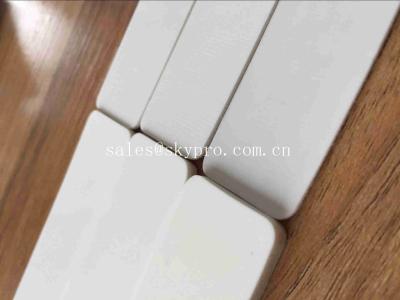 China White Glossy Smooth Surface Stepless Speed Adjustment Food Industry PVC Flat Conveyor Belt for sale