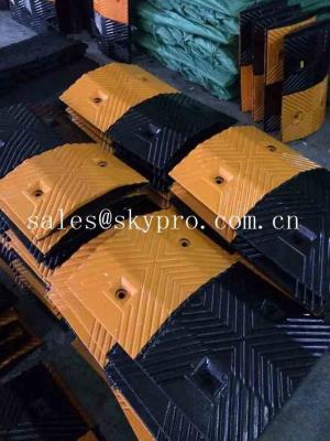 China Flexible Electronic Automatic Road Barrier Gate For Parking System , High Visibility for sale