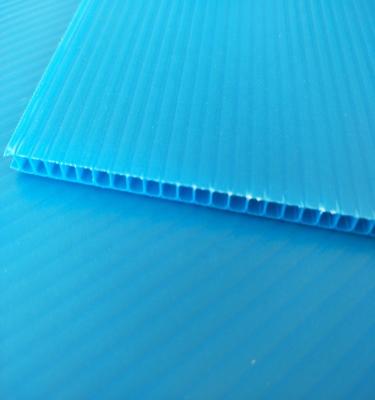 China Custom Size Recyclable Waterproof PP Plastic Corrugated Sheet for Box Packaging for sale