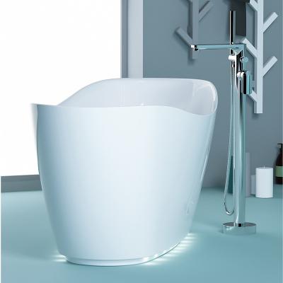 China Modern White Free Standing Bathtub With Center Drain Placement Customized Color for sale