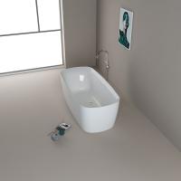China Modern Freestanding Bathtub With Center Drain Placement Easy Installation for sale