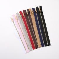 China Anti Rust Heavy Duty Metal Zipper #3 Closed End Zipper Smooth Operation for sale