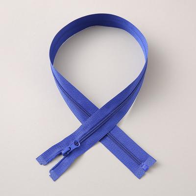 China Functional Stylish #3 Nylon Plastic Teeth Zippers Blue Color With Secure Closure for sale