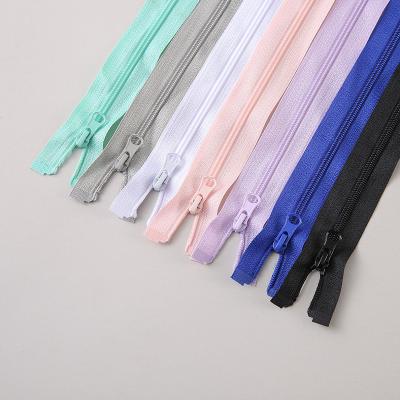 China Compact Engineering #3 Nylon Zippers Smooth Closures For Garment Bags Shoes for sale