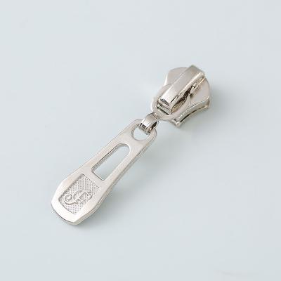 China Silver #5 Metal Zipper Slider Rust Resistant With Customizable Finishes for sale