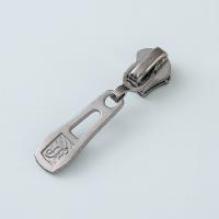 China Lightweight NO 5 Zipper Durable #5 Metal Zipper Slider Replacement For Luggage for sale