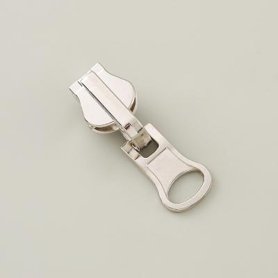 China 360° Rotatable #3 Resin Reversible Slider Lightweight For Fashion Accessories for sale
