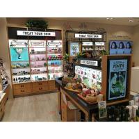 China Commercial Merchandising Beauty Salon Cases Make up Stand Gondola Showcase Retail Shop Decoration Cosmetic Display for sale