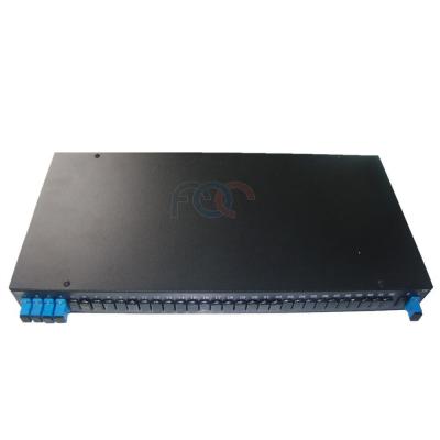 China 1x4 LSZH PLC Fiber Optic Splitter G.657A 1260nm with SC Connector Rack Mount for sale
