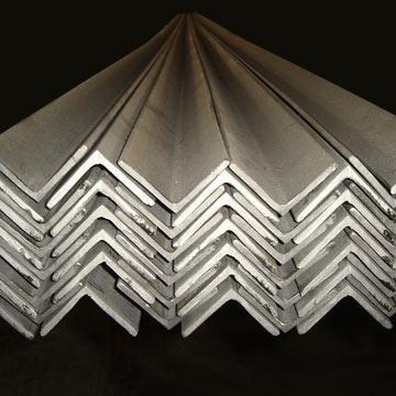 China Zinc Painted Galvanized Angle Steels Bars Hot Rolled Q235 Profile 0.8mm for sale