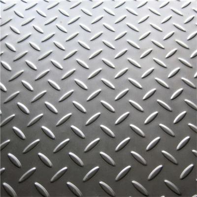 China SS400 Stainless Steel Checker Plate Hot Rolled Embossed Sheet 1000mm Width 0.3-3mm Thickness for sale