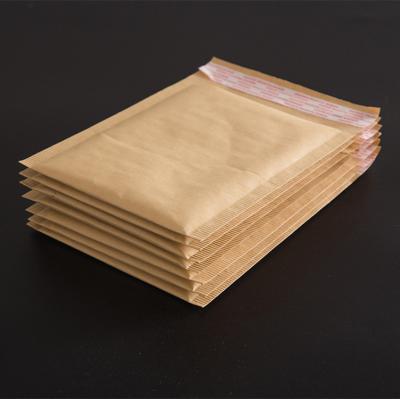 China Recyclable Kraft Padded Envelopes Bubble Mailers 350x470 Heavy Duty for sale