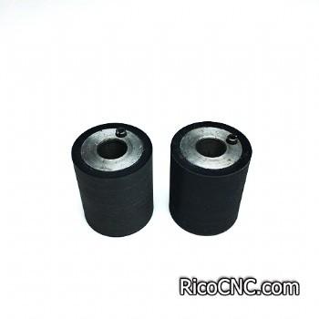 China Homag 2007111280 2-007-11-1280 Rubber Infeed Roller 12X33X40mm for Homag edgebander for sale