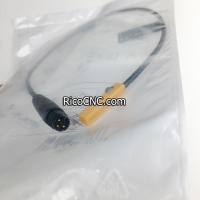 China 4-008-32-0939 4008320939 Cylinder Reed Switch T-NUT IFM MK5138 0.3M M8 Sensor for WEEKE CNC machine Center for sale