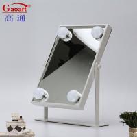 China Everyday Fashion Design Style Lady Dressing Cute Portable Makeup with LED Light Mirror for sale