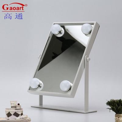 China Everyday Fashion Design Style Lady Dressing Cute Portable Makeup with LED Light Mirror for sale