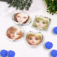 China Every day Fashion Design Style Small Folding Heart Shaped Cosmetic Fold Vanity Mirror for sale