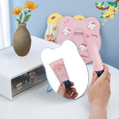 China Customizable Lighted Pocket Mirror for Little Lady's Dressing and Makeup Touch-Ups for sale