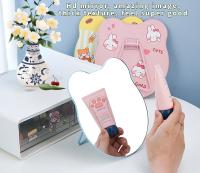 China Customizable Lighted Pocket Mirror for Little Lady's Dressing and Makeup Touch-Ups for sale