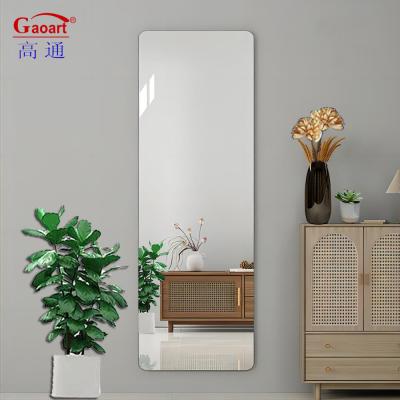 China Transform Your Bathroom with Our Modern and Stylish Frameless Mirror for sale