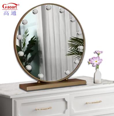 China Get the Perfect Lighting for Your Makeup with Hollywood Mirror for sale