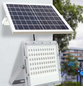 China 2700K Solar Powered Flood Light Ultra Slim SMD 2835 170lm/W IP65 Waterproof 50W-300W for sale