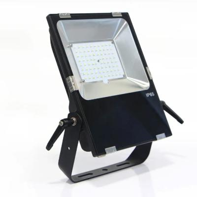 China IP65 LED Flood Light 50W-200W 130lm/W Die Cast Aluminum Outdoor Waterproof for sale