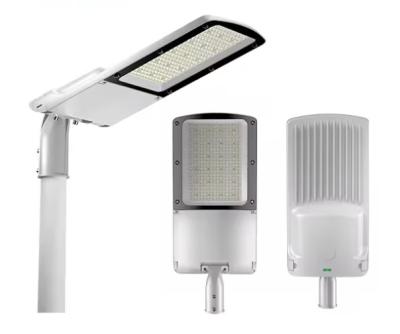 China IP65 Outdoor LED Street Light 50W 100W 150W Toolless Design Thermal Electrical Separated Structure for sale