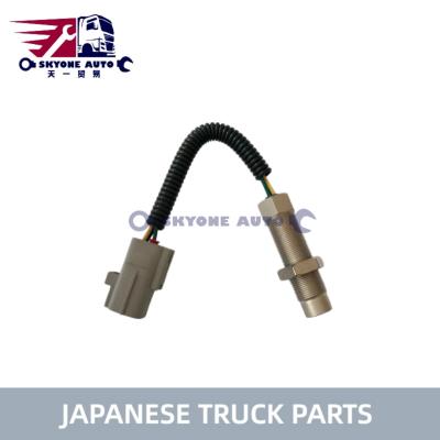 China Japanese truck parts 8941-01290 S8941-01290 Revolution Crankshaft Sensor for HINO 500/700 J05E J08E P11C Truck Hino Engine Parts for sale