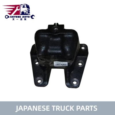 China Japanese truck parts Spring Hanger 1533530780 1-53353078-0 for ISUZU FTR FVR  Truck ISUZU TRUCK PARTS for sale