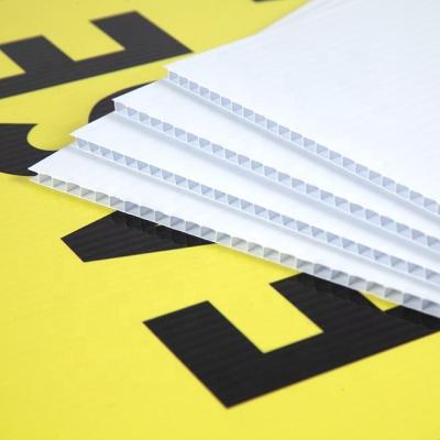 China White Corrugated Plastic Sheets 4x8 Coroplast Sheet Printable Colorful for sale