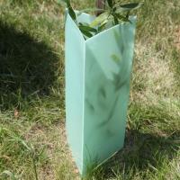 China Triangle Corrugated Plastic Tree Guards 2mm Corflute Plant Guards for sale