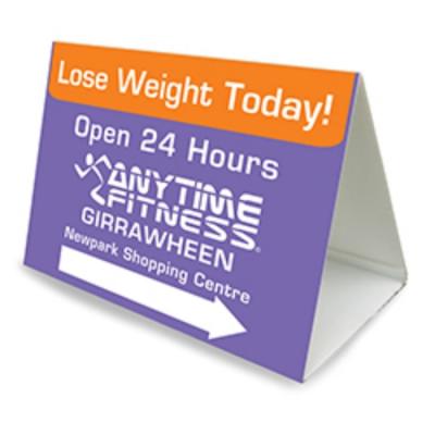 China Waterproof Triangle Corflute Signs Full Color Coroplast Signs Purple for sale