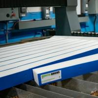 China Waterjet Cutting Brick is specially designed for waterjet cutting applications, providing a stable, durable, and reliable cutting support surface to improve cutting accuracy and efficiency. for sale