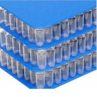 China PP corrugated layer pads for bottle packaging, providing clean, hygienic and durable separation. Custom sizes, colors and thicknesses available to protect bottles and reduce transportation costs. for sale