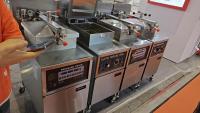 China MDXZ-25D Gas Pressure Fryer with Digital Control Panel - 25L Capacity, 50,000 BTU/H Heating for sale