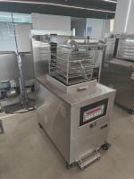 China OFG-5910 Gas Digital Computer Panel 55L Open Deep Fryer with 17KW Heating and 5 Fry Baskets for sale