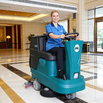 China 350W Ride On Floor Scrubber Dryer mopping machine 8V 153AH Battery for sale