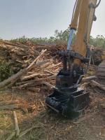 China GuangLin Digging Machine Stone / Wood Grabber Suit 5-26 Tons Excavator for sale