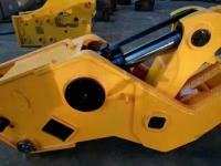China Hydraulic 28-35 Tons Excavator Concrete Pulverizer TD10F For Building Demolition for sale