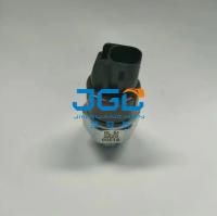 China Excavator Oil Pressure Sensor VH835301471A for SK200-8 SK350-8 High Precision 12V for sale