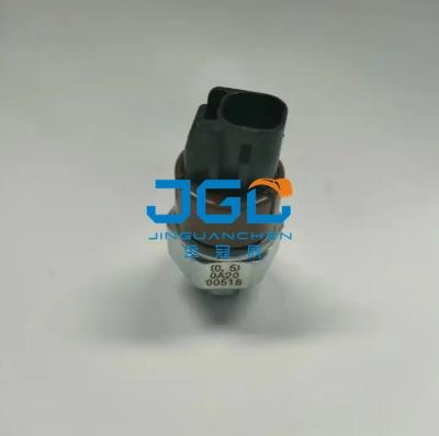 China Excavator Oil Pressure Sensor VH835301471A for SK200-8 SK350-8 High Precision 12V for sale
