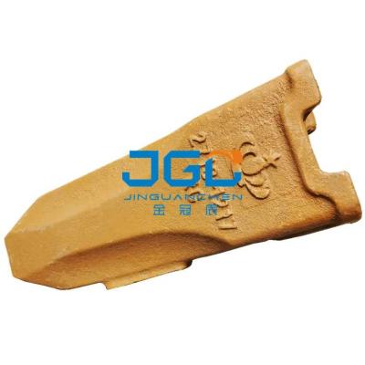 China Excavator Bucket Teeth DH220 Construction Machinery Parts 1713-1217 Wear Resistant Alloy Steel for sale