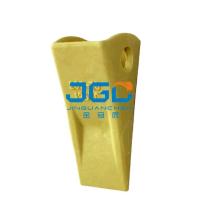 China Excavator Bucket Teeth PC200-6 205-70-19570 Wear Resistant Alloy Steel Replacement for sale