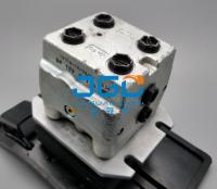 China Sany SY55 SY65 SY75 Foot Pedal Valve for Excavator Hydraulic Parts 8 kg for sale